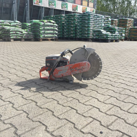 Betonzaag met expansievat / bandenzaag Per 4 uur